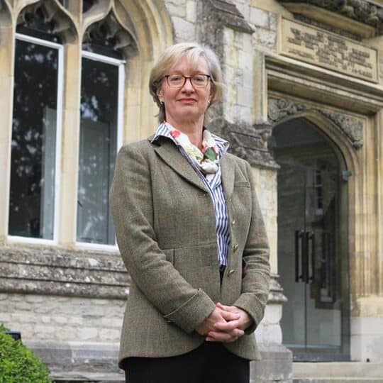 Mrs Yvonne Chester - University of Chichester