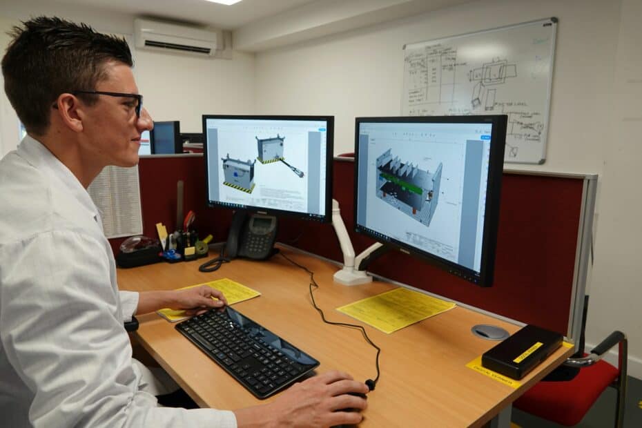 New Apprenticeship schemes available at the University - University of ...