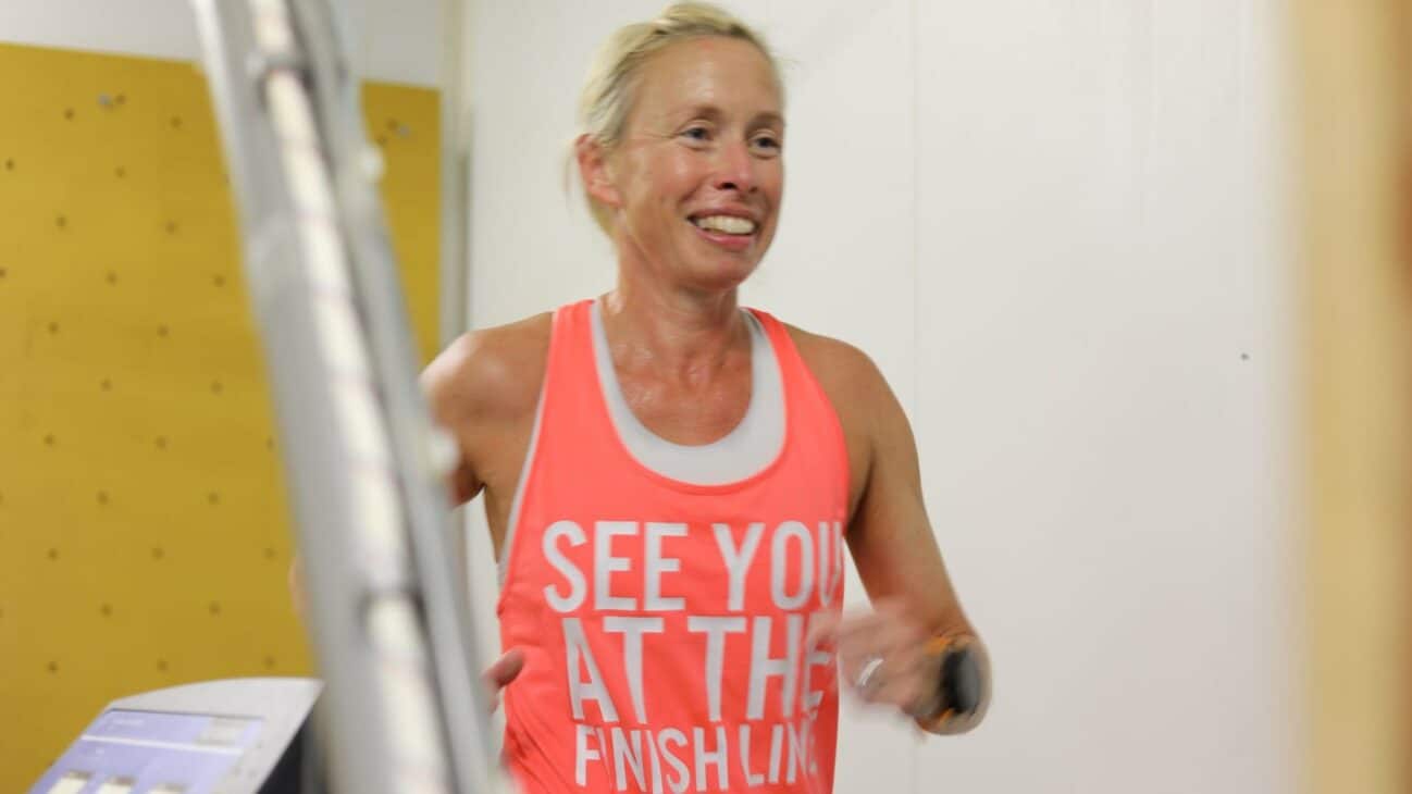 Spartathlon runner warms up in university heat chamber - University of ...